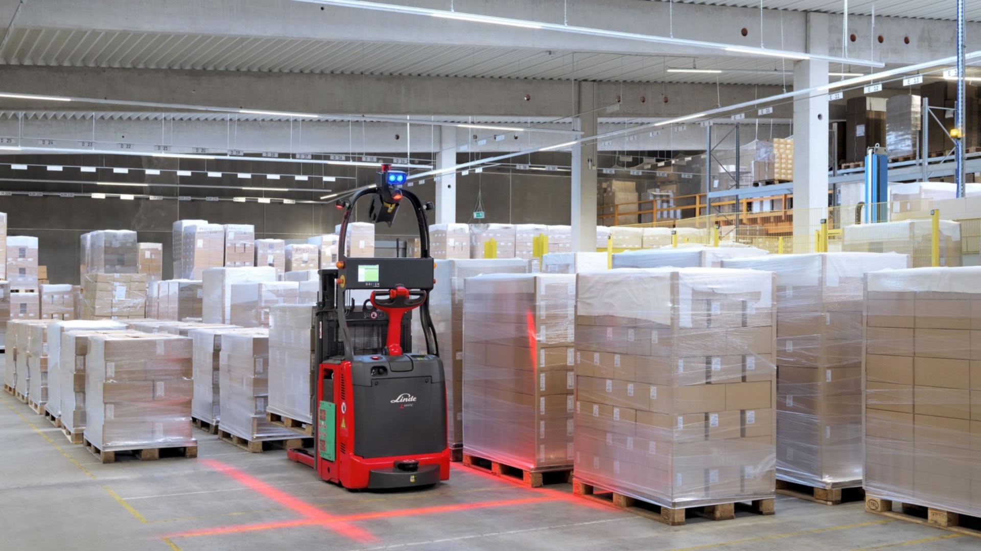 Franz Veit | Wózek podnośnikowy L-MATIC marki Linde Material Handling